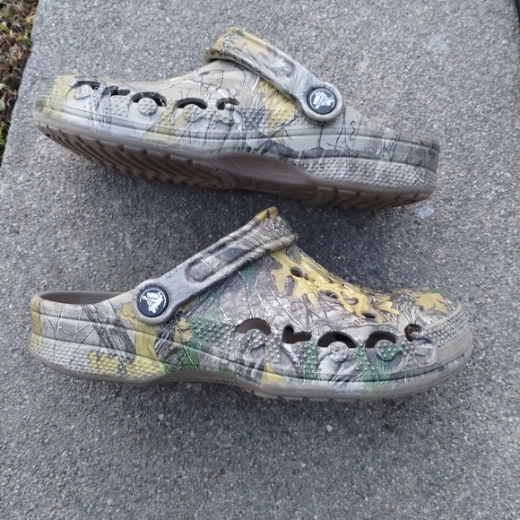 CROCS | Shoes | Crocs Mens Realtree Camo Clogs | Poshmark
